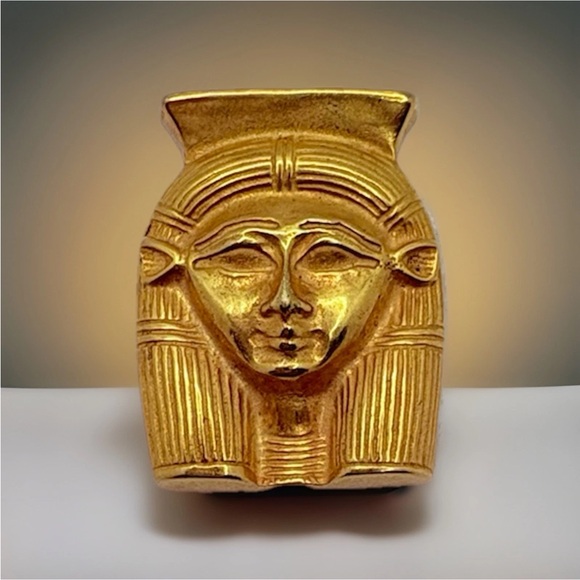 metropolitan museum of art | Jewelry | Vintage Egyptian Goddess Hathor ...